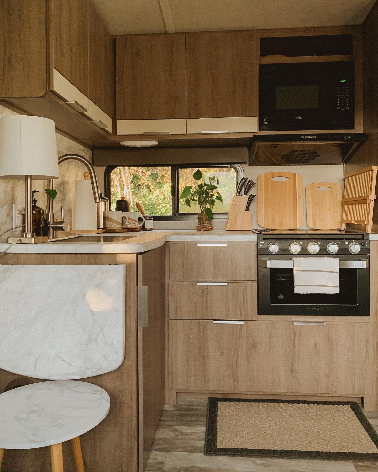 50+ Tiny Kitchen Ideas – VivyNest