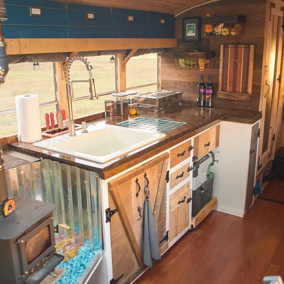 50+ Tiny Kitchen Ideas – VivyNest