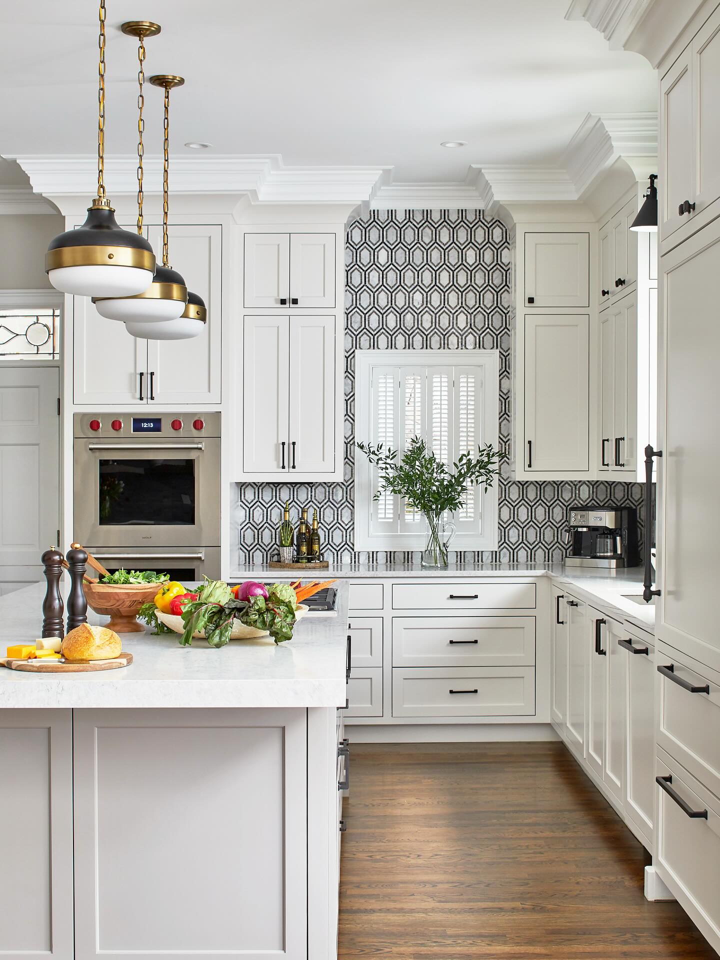 32 White Kitchen Cabinets Ideas – VivyNest